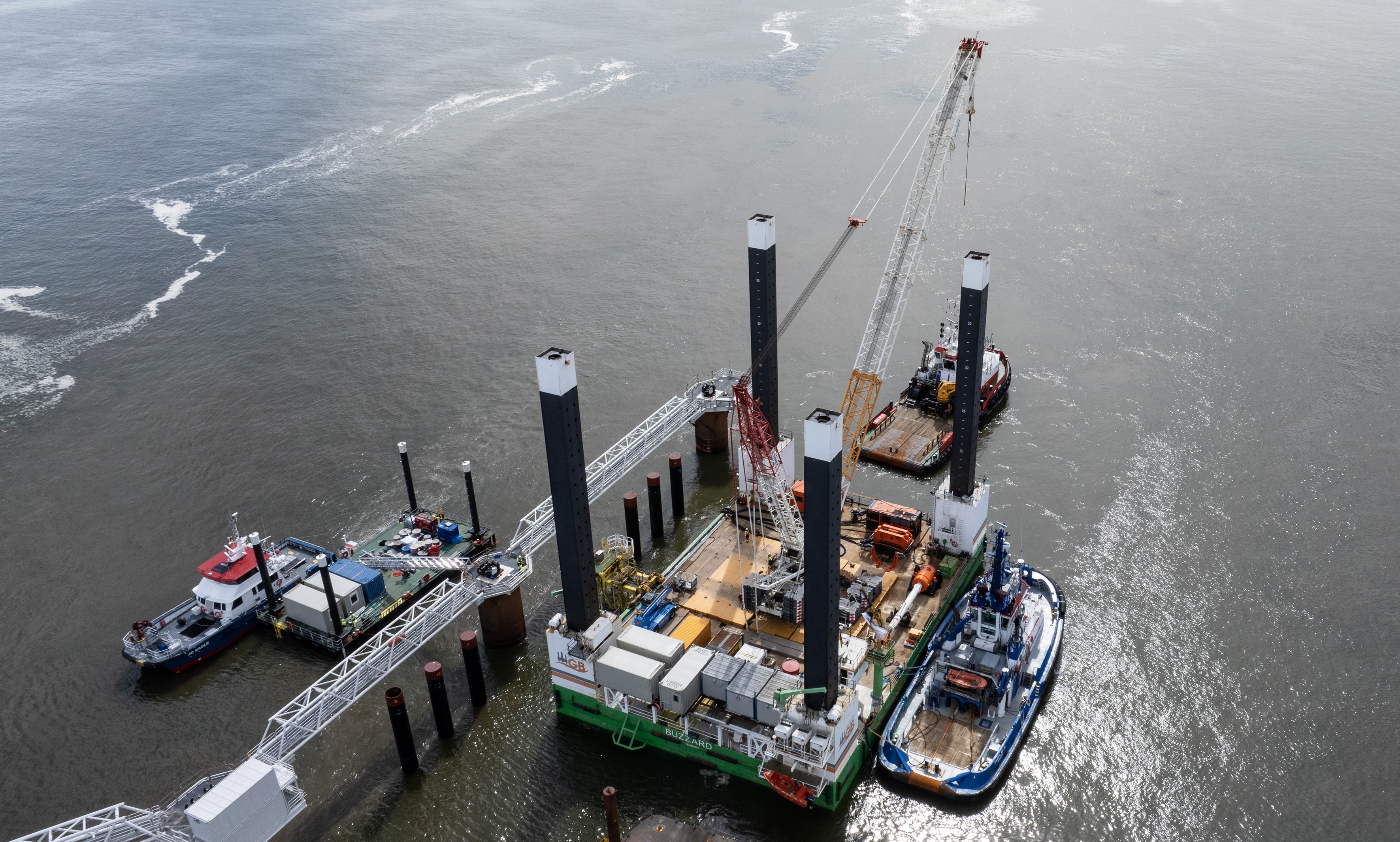 Piling project at sea successfully completed