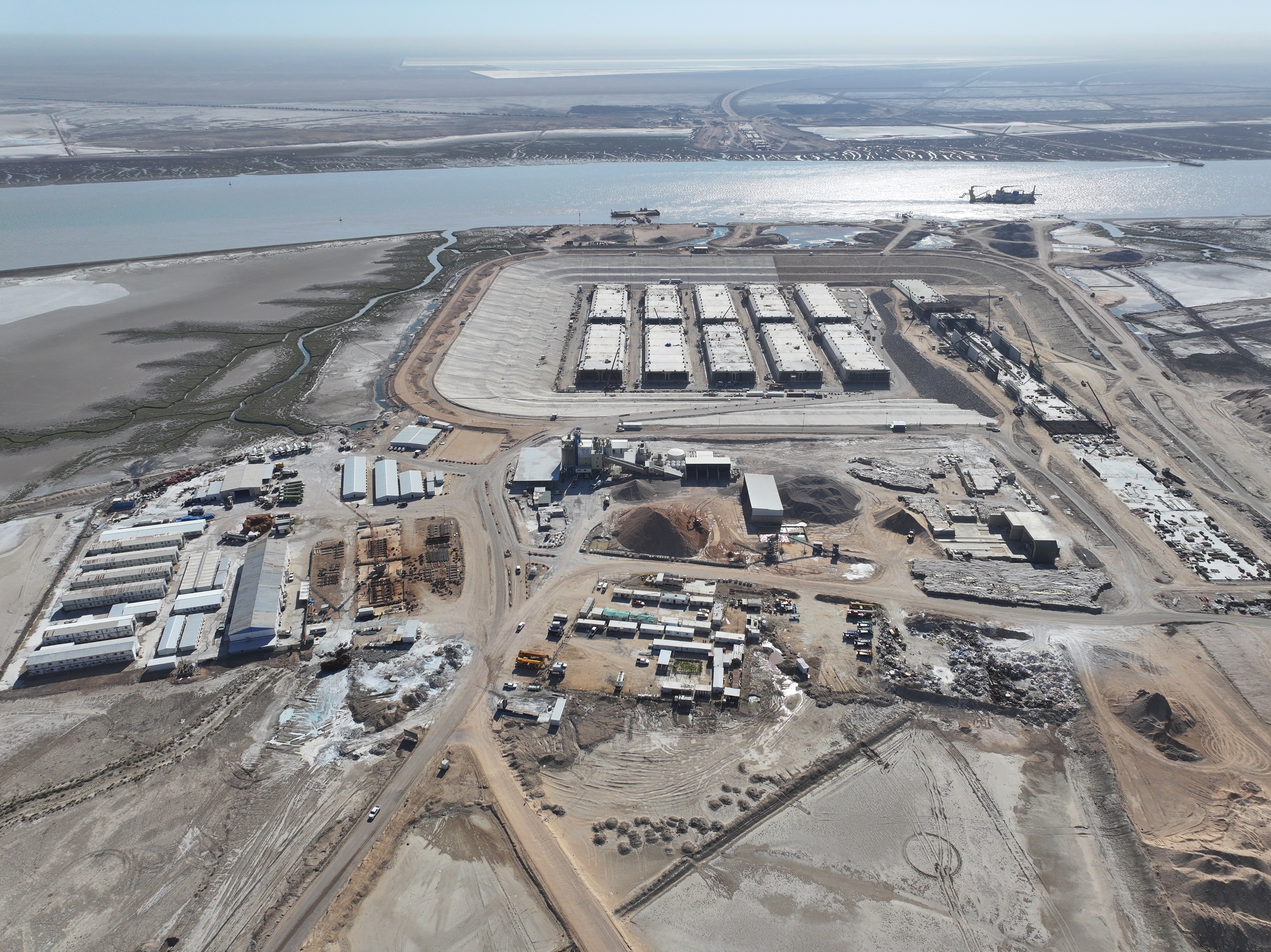 10 tunnel elements for immersed tunnel Basrah, Iraq