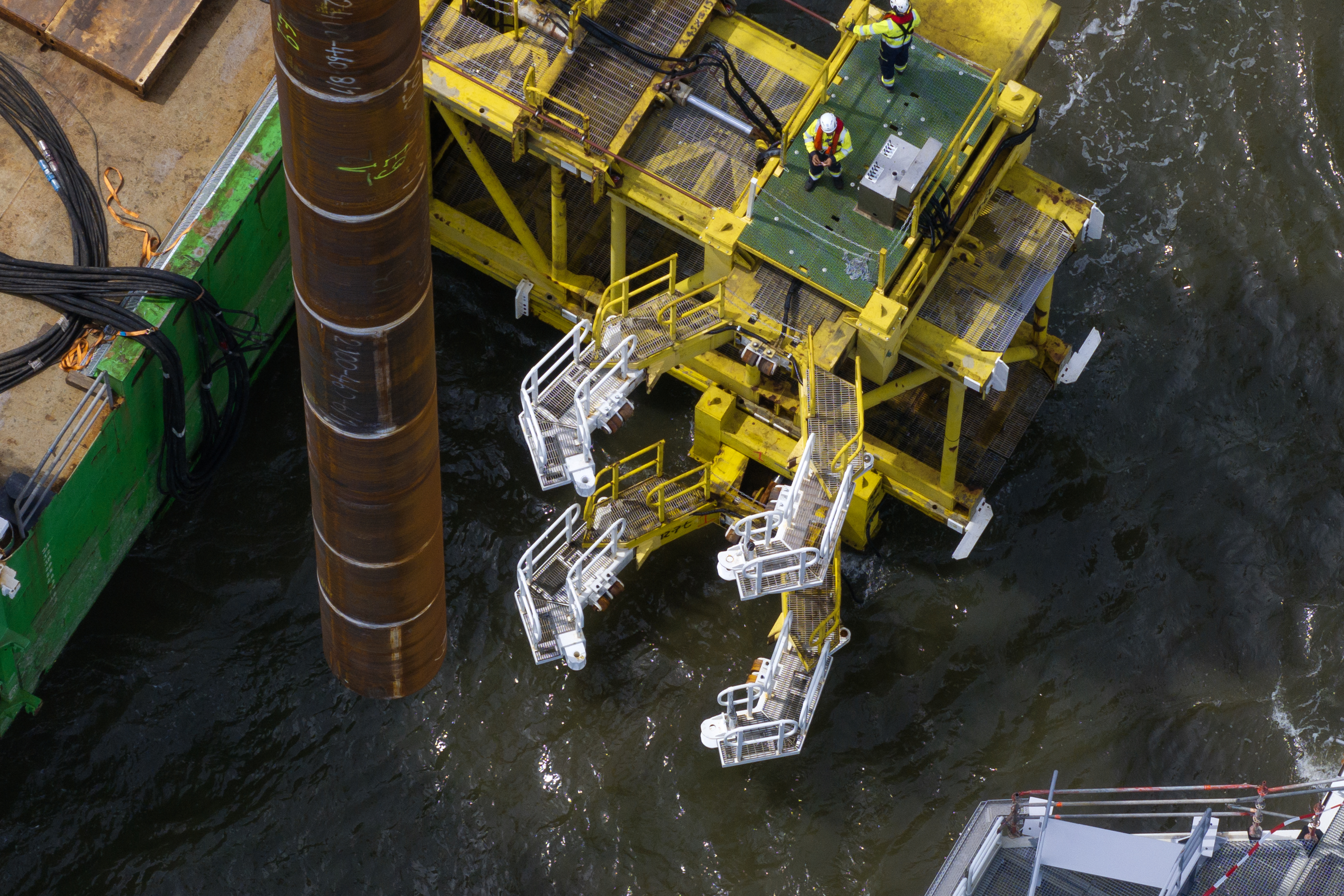 Piling project at sea successfully completed