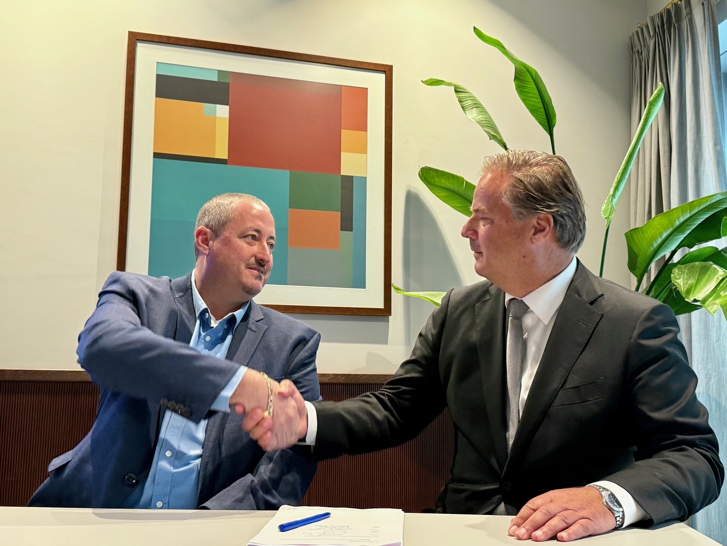 Construction contract for Black Rocks Harbor on Saba