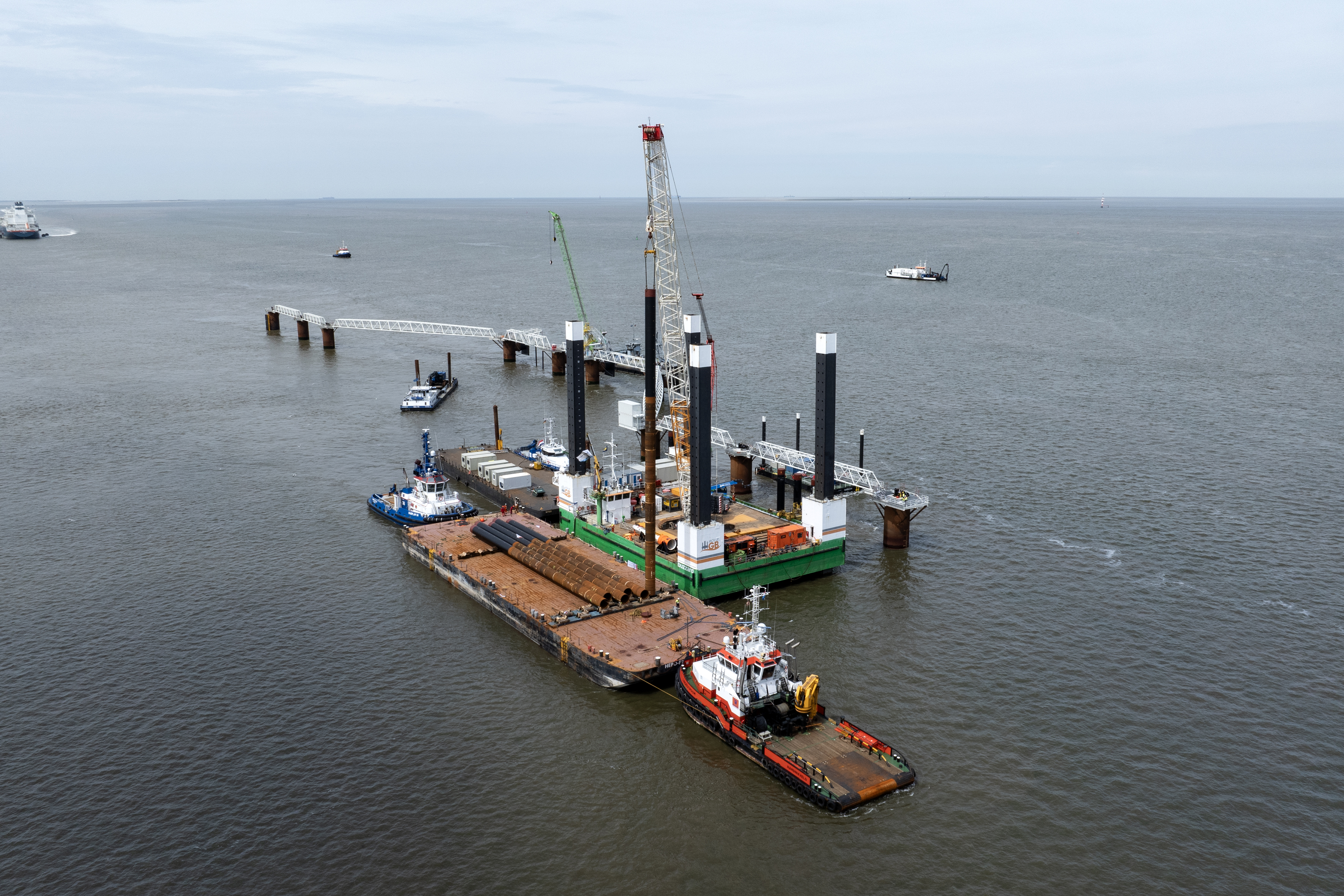 Piling project at sea successfully completed