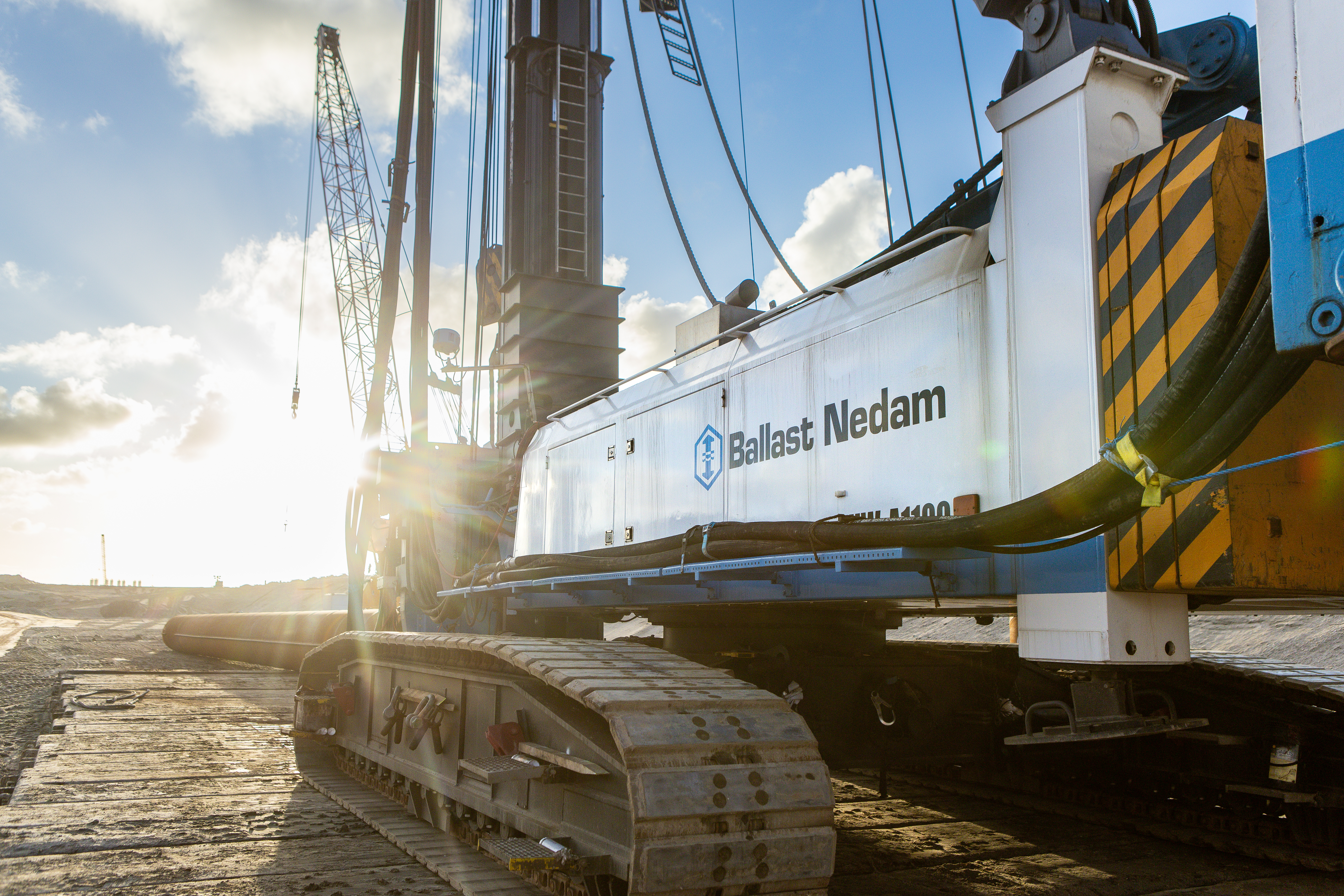 Construction of Princess Amalia Harbour quays | Ballast Nedam