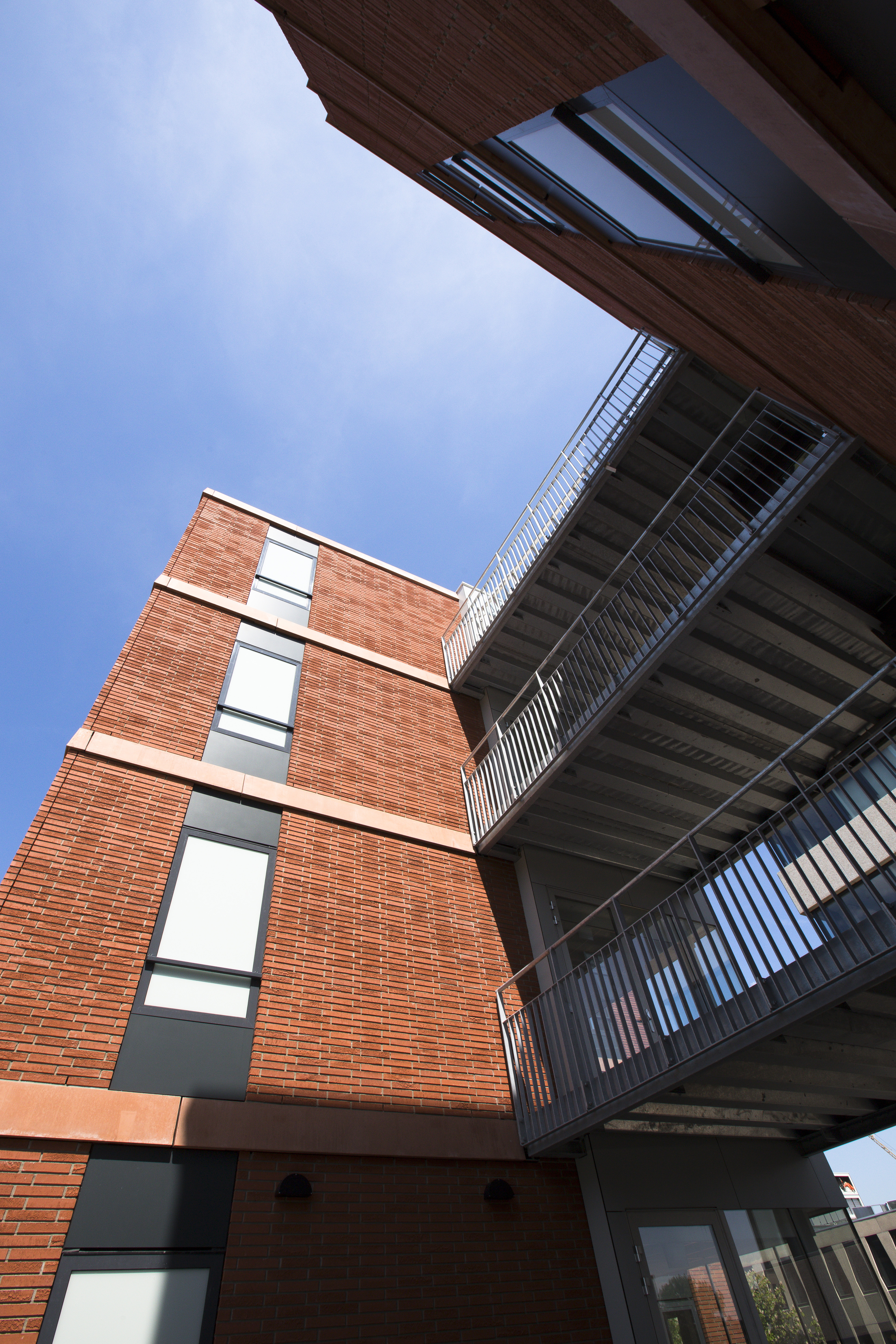 The Student Hotel Amsterdam | 258 modular student rooms